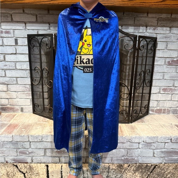 MagiQuest | Costumes | Authentic Great Wolf Lodge Magiquest Cape | Poshmark